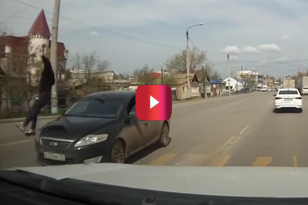 Man Tries Jumping Over Car, But Ends Up With Broken Ribs - alt_driver