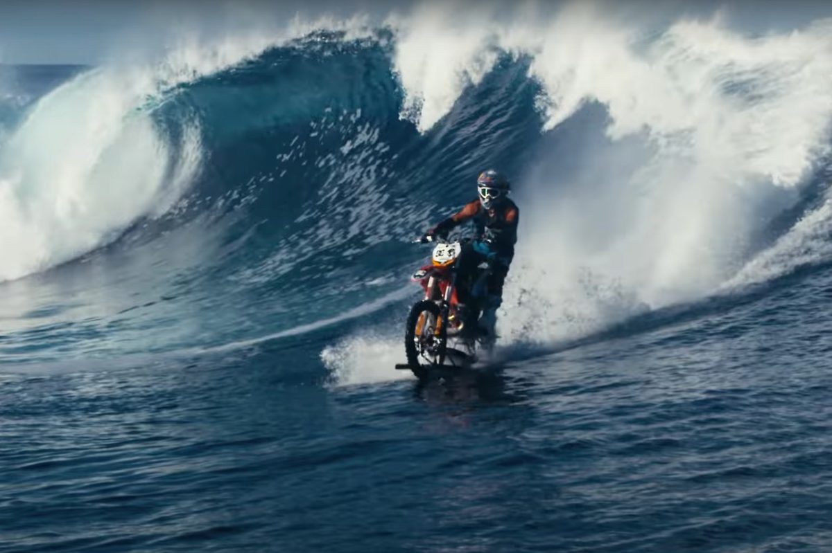 Robbie Maddison Isn't Your Average Stunt Rider, Which He Proved By ...