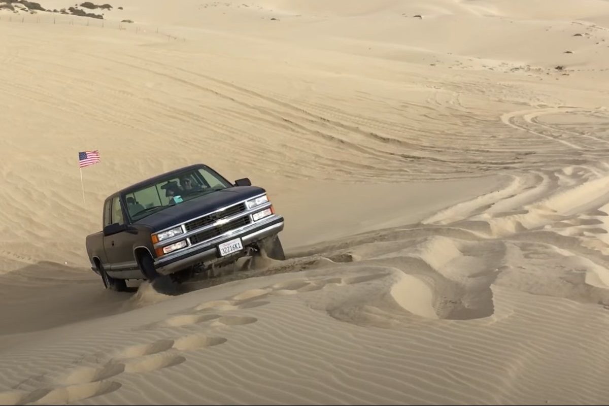 Chevy Silverado Off-Roader Shows How Sand Dunes Driving Is Done ...