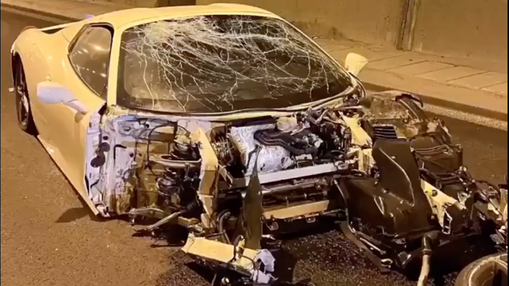 Ferrari tire explodes as car tops out, and it is all caught on video ...