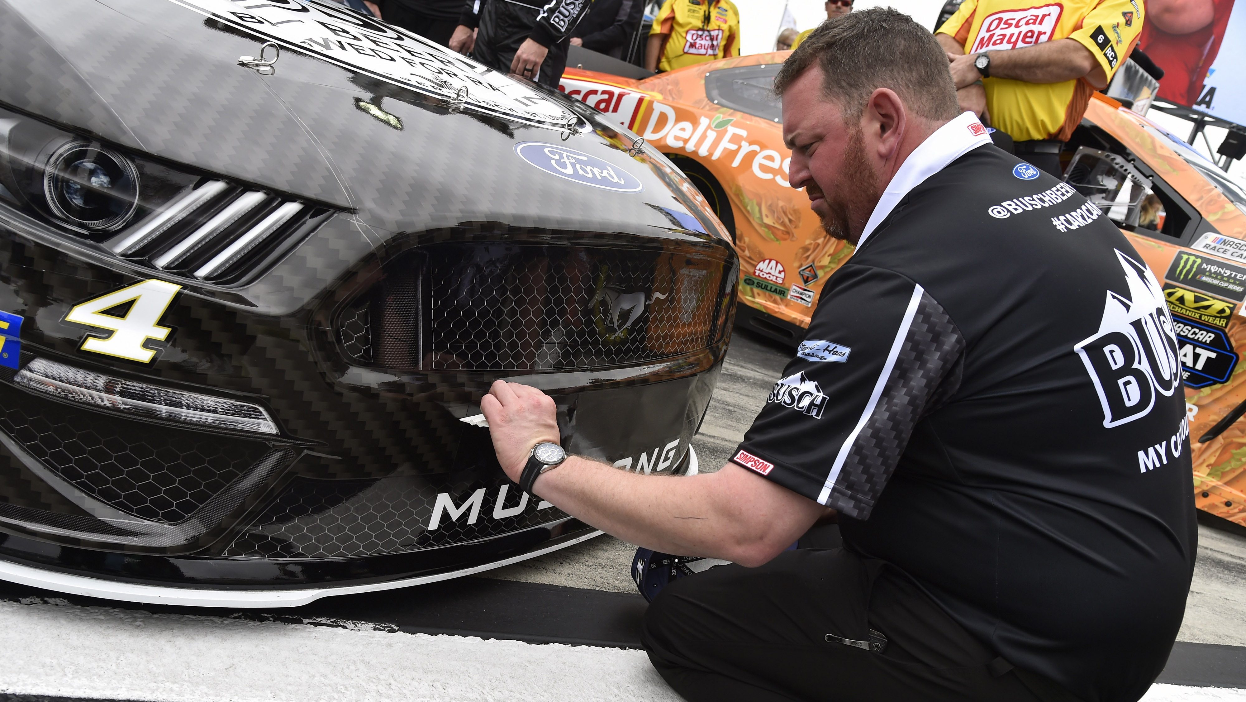 Joe Gibbs Racing brings in championship-winning car chief - alt_driver