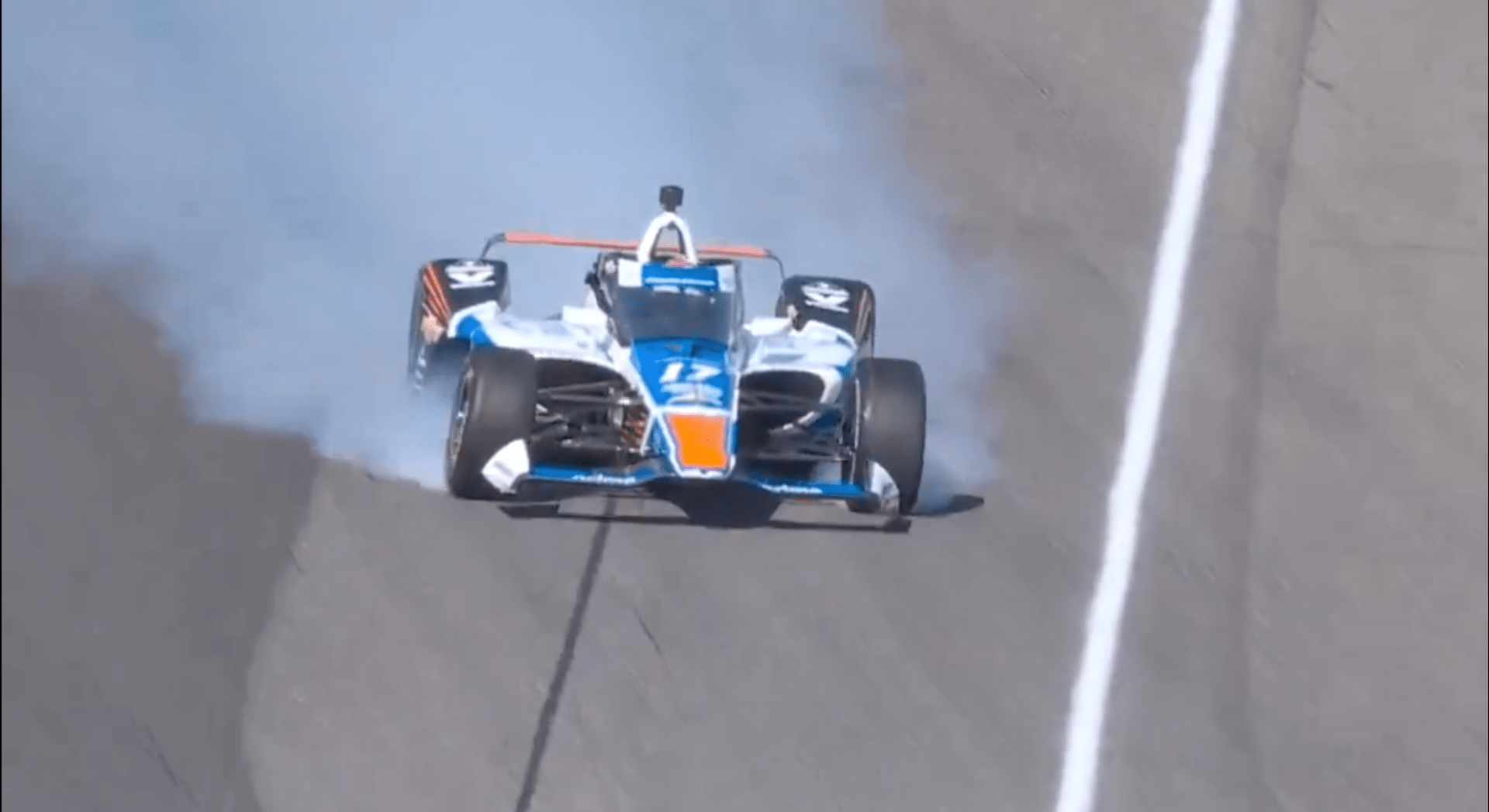 Kyle Larson experiences first NTT IndyCar Series crash - alt_driver